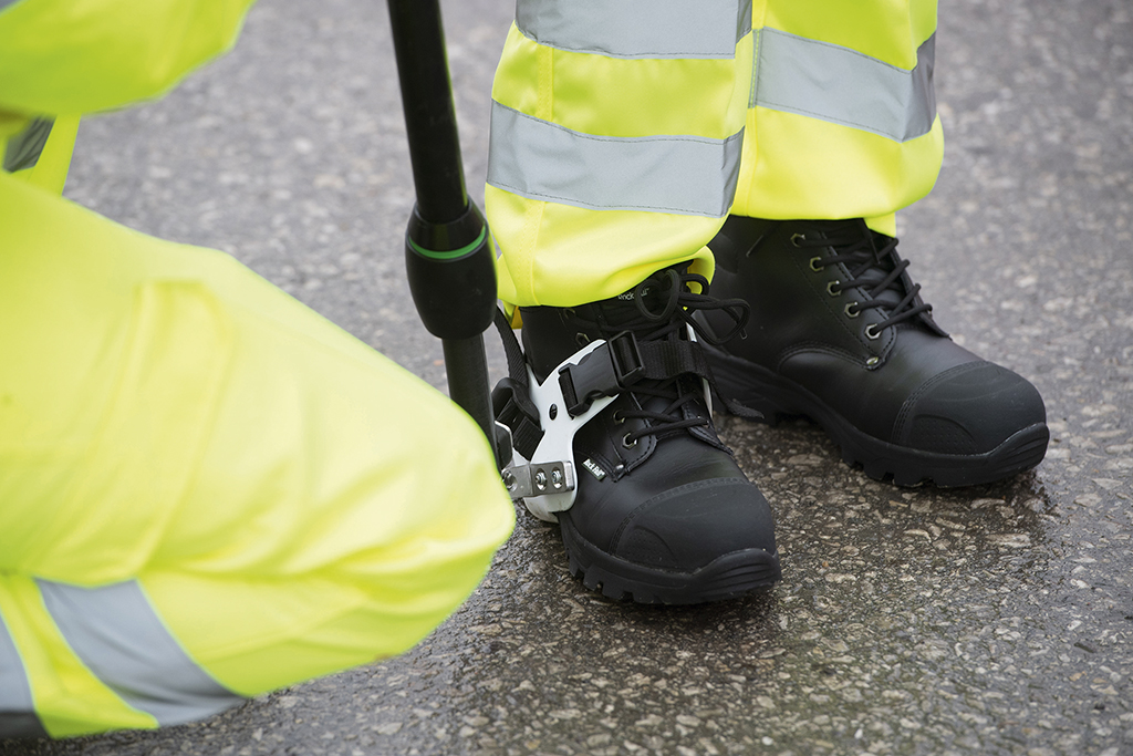 I tried on a robotic exoskeleton suit | Construction News