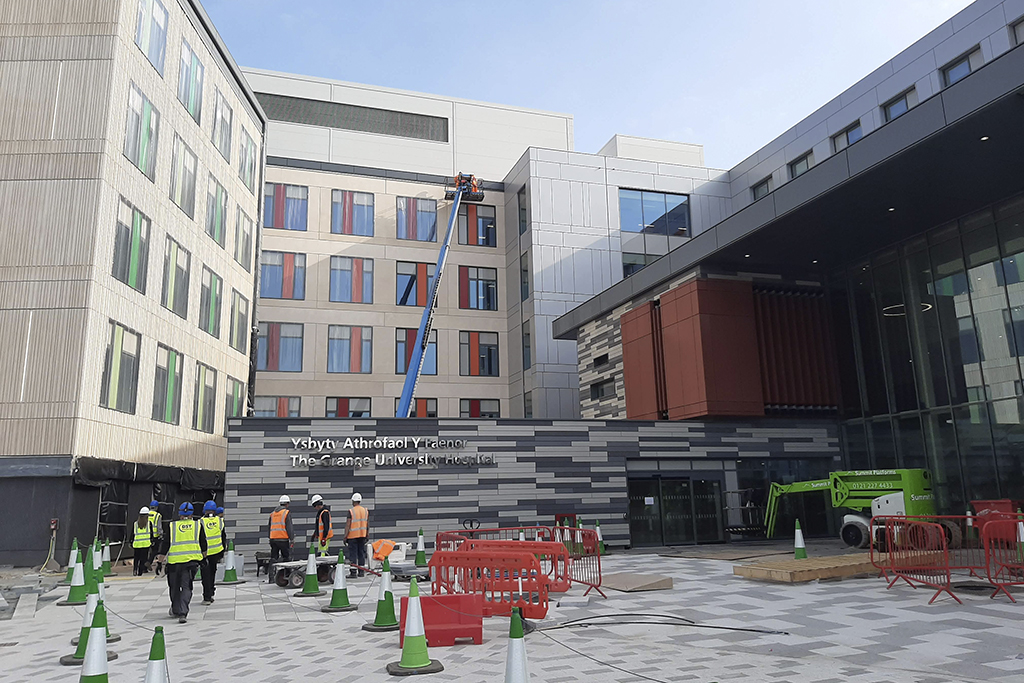 Laing O’Rourke delivers hospital facilities months ahead of schedule | Construction News