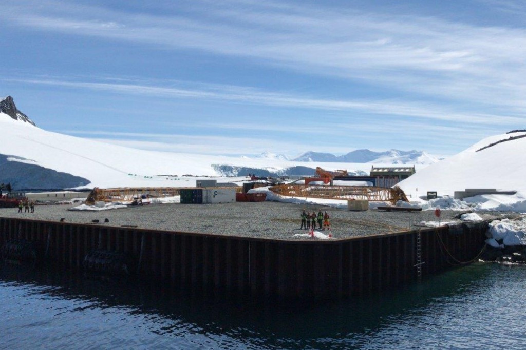 Bam Nuttall team restarts work on Antarctic research building ...