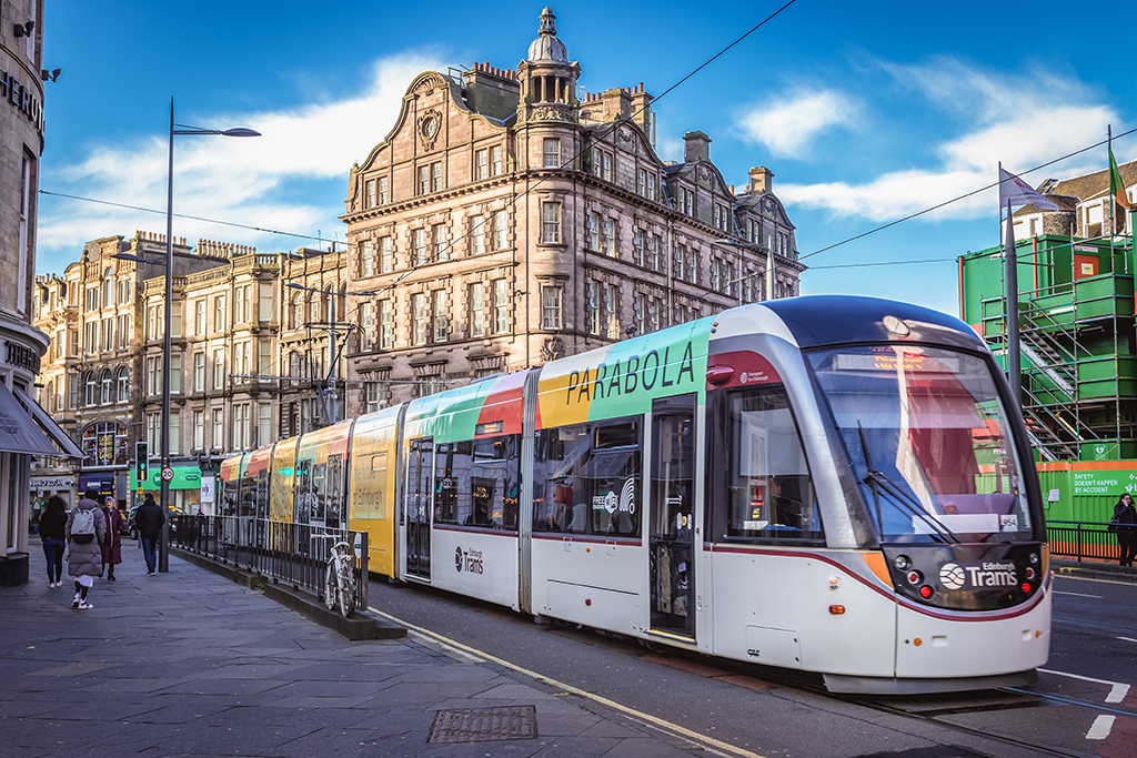 Edinburgh trams late and overbudget due to 'avoidable failures ...