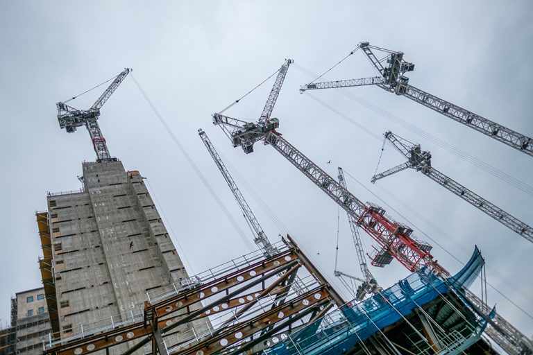 Crane count reveals dip in London office market | Construction News