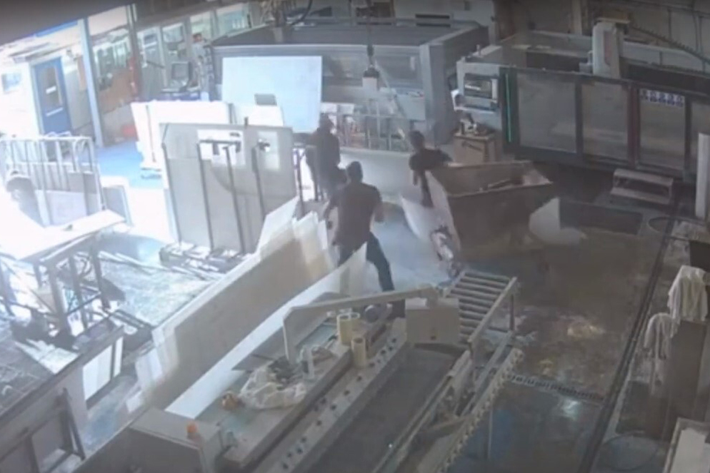 Worktop company fined after stone slabs fall on employees ...