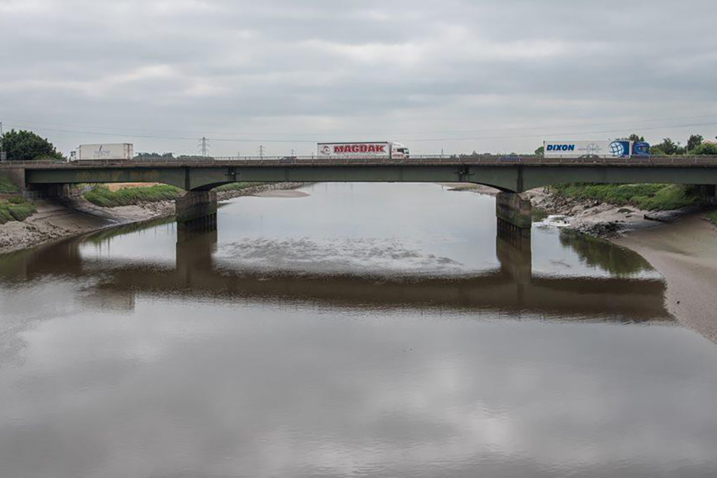 Contractors on alert for River Dee bridge replacement | Construction News