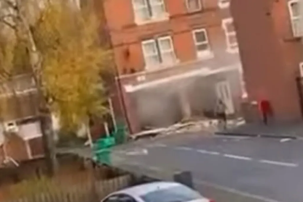 Suspended sentence for builder who caused gas explosion | Construction News