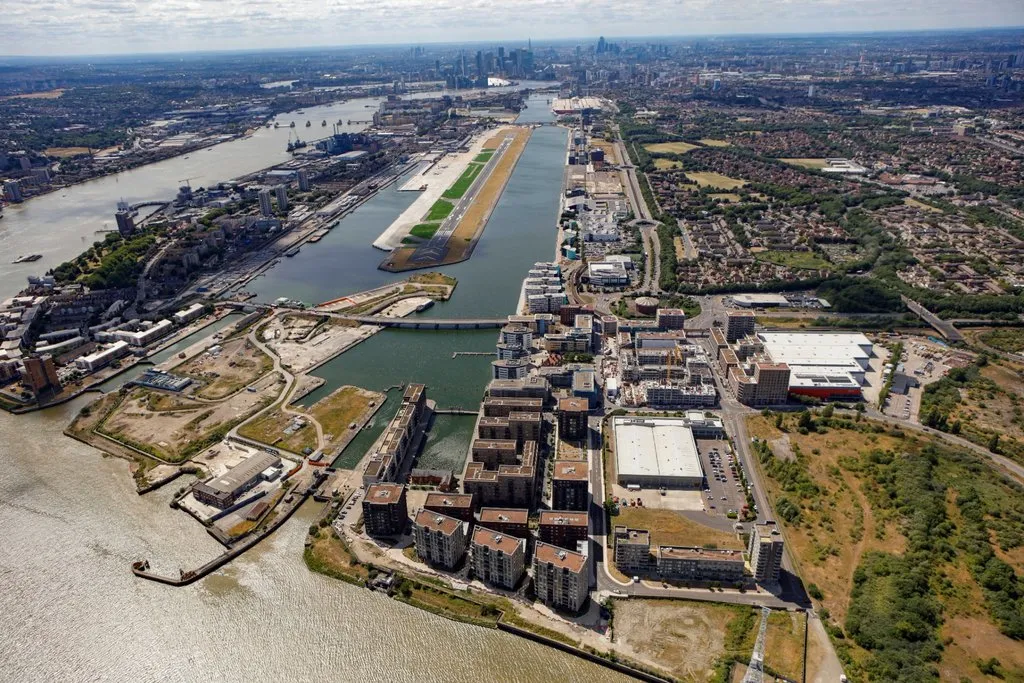 Billingsgate and Smithfield set for new base at Royal Docks ...