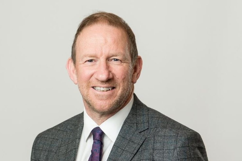 Barratt Redrow chief executive Thomas to step down | Construction News