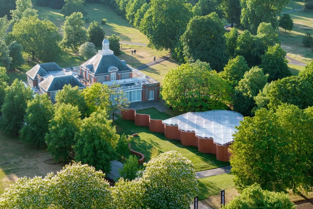 Serpentine Pavilion team reveals mortar-free brickwork challenge ...
