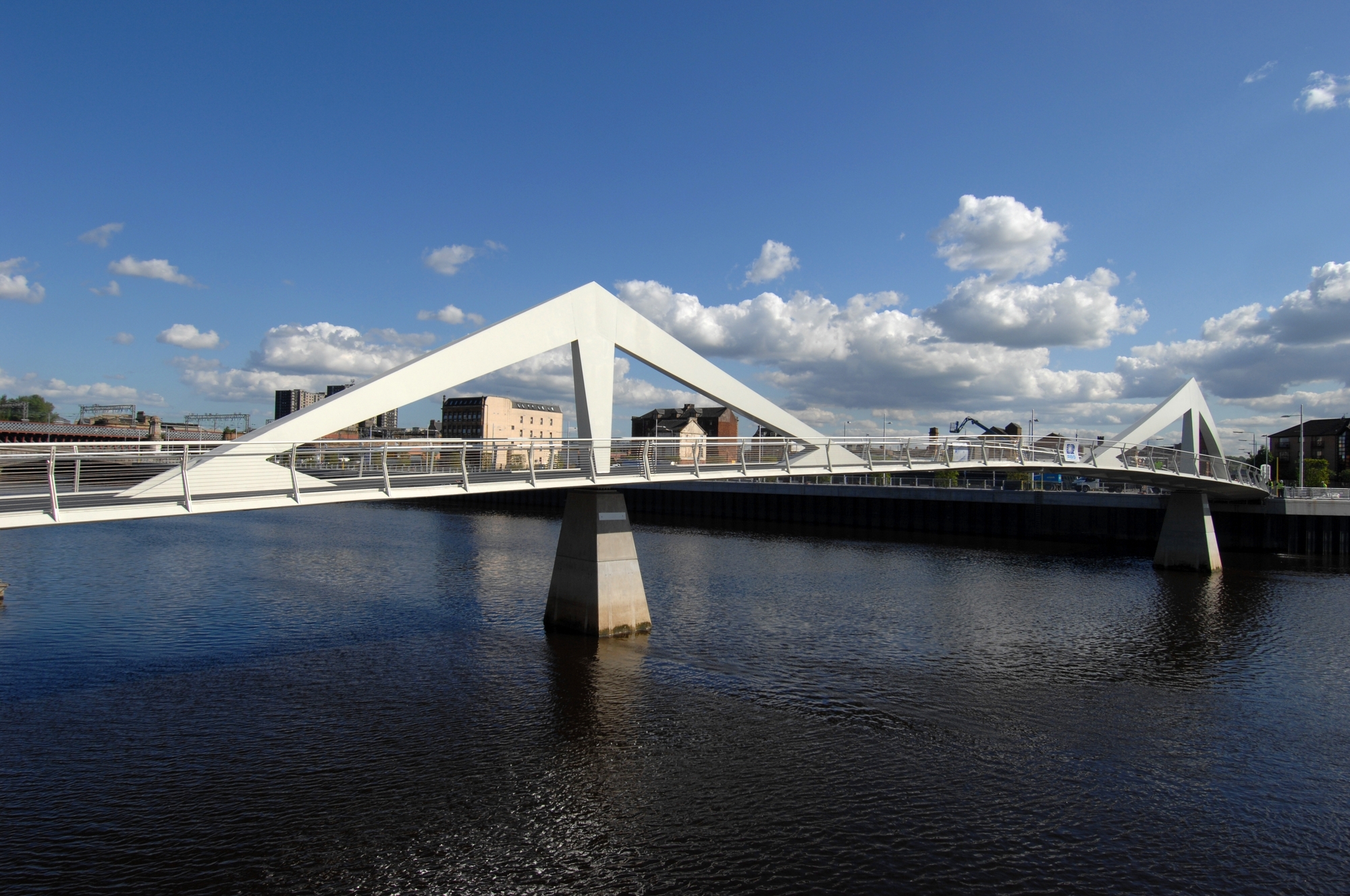 Glasgow's Tradeston bridge opens | New Civil Engineer