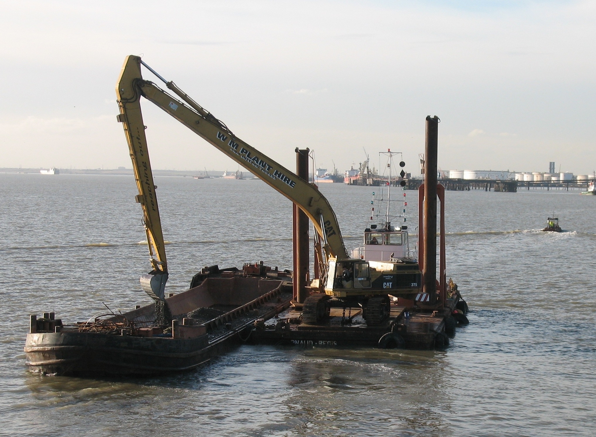 Diving spotlight: reaching down | New Civil Engineer