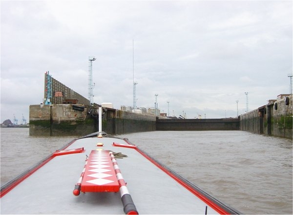 Liverpool dock gate’s £10M upgrade | New Civil Engineer