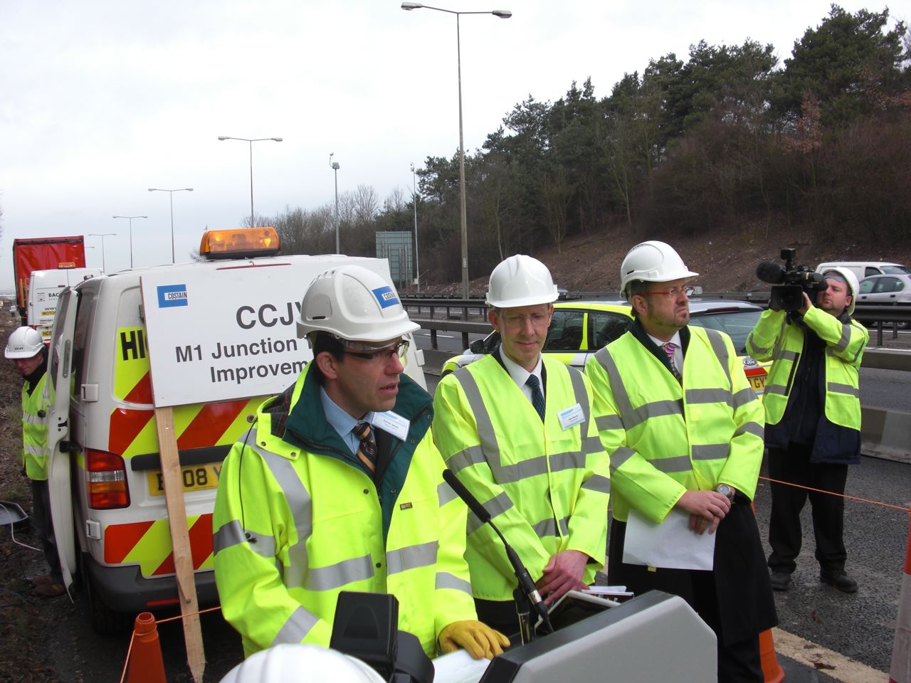 Broad shoulders: The M1's first managed motorway scheme | New Civil ...