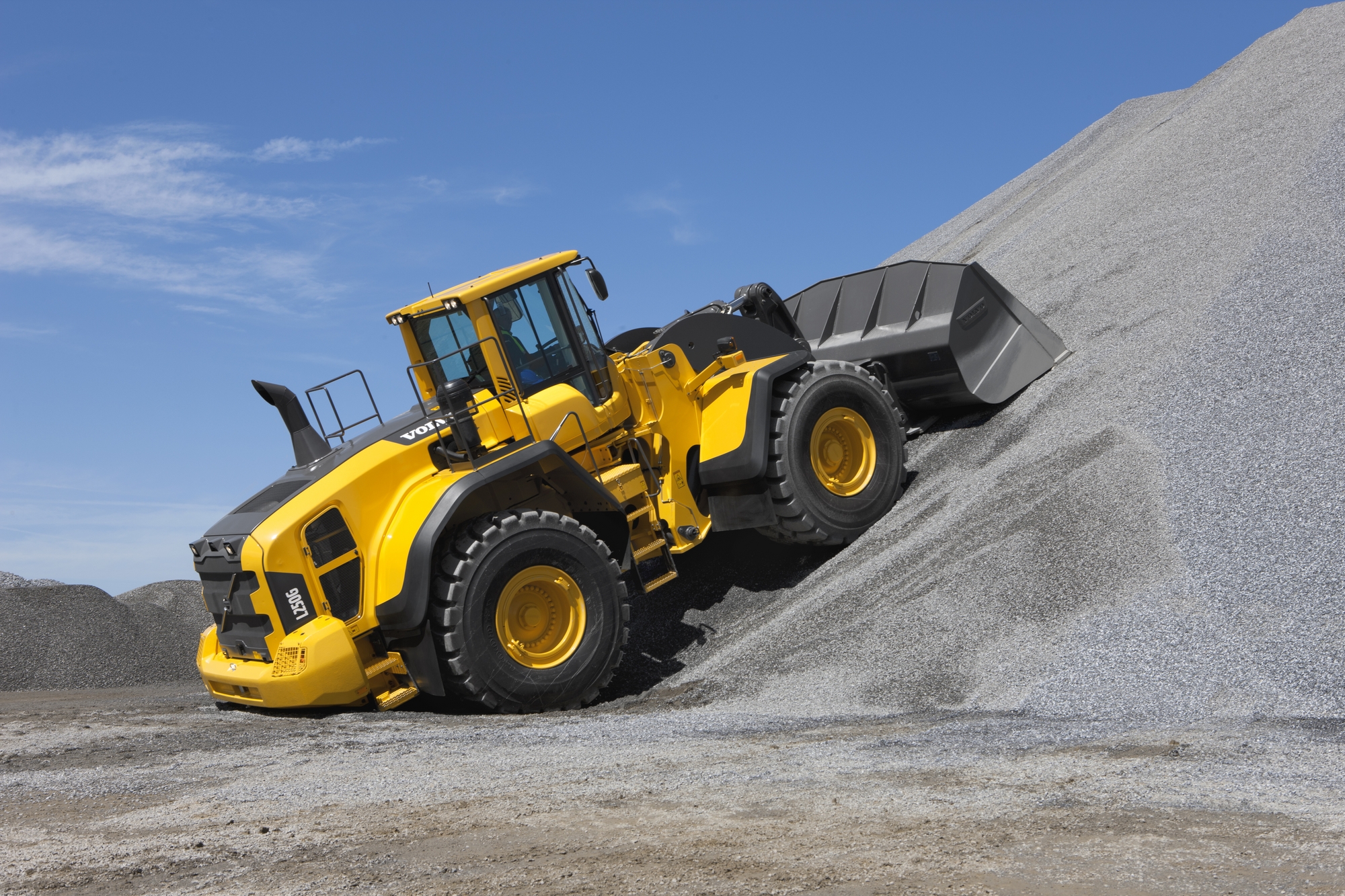 volvo L250G wheel loader - New Civil Engineer