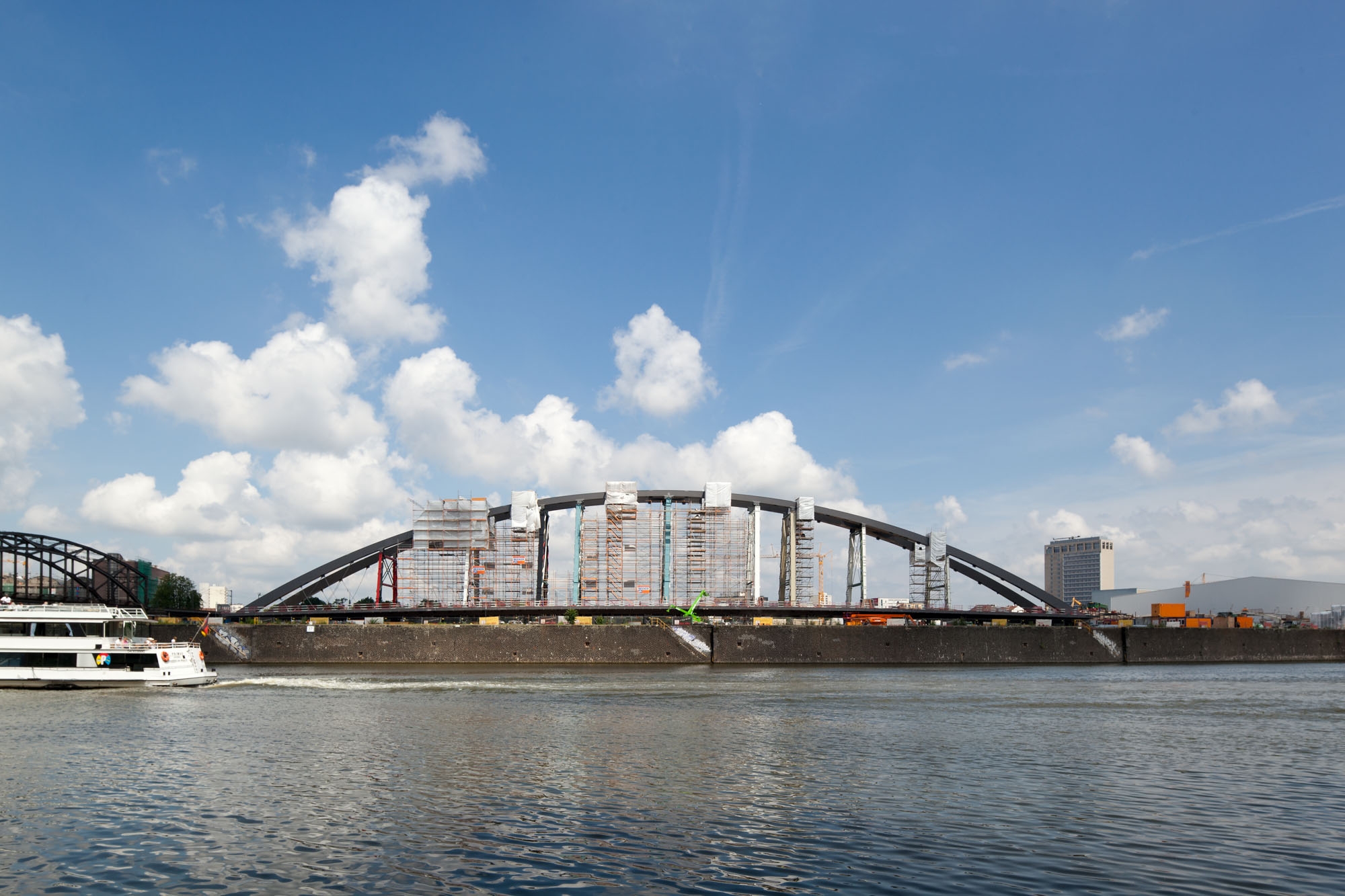 Grontmij moves German bridge in position | New Civil Engineer