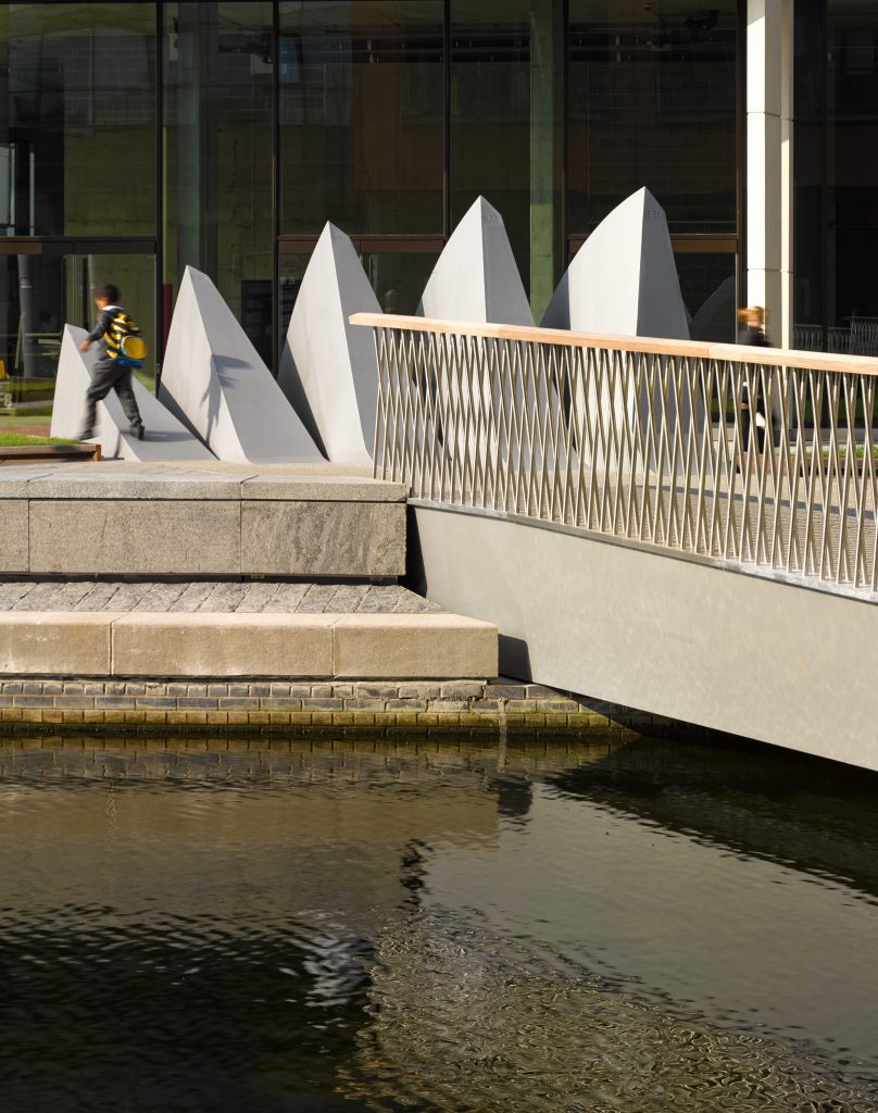 The Gallery | ‘Japanese fan’ bridge completed at Paddington | New Civil ...