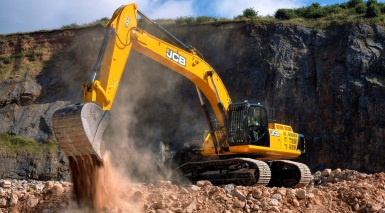 105 JCBs on stricken Solent cargo ship | New Civil Engineer