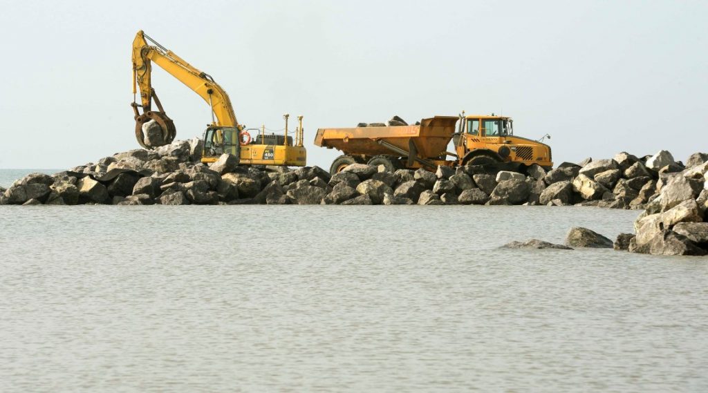 The Gallery | GPS used to install sea defences in Essex | New Civil ...