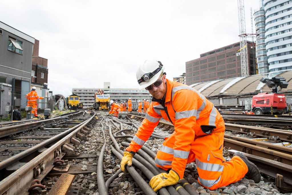 The Gallery and Video | Points renewal at Waterloo Station | New Civil ...