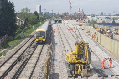 First piece of Crossrail track laid by Balfour Beatty | New Civil Engineer