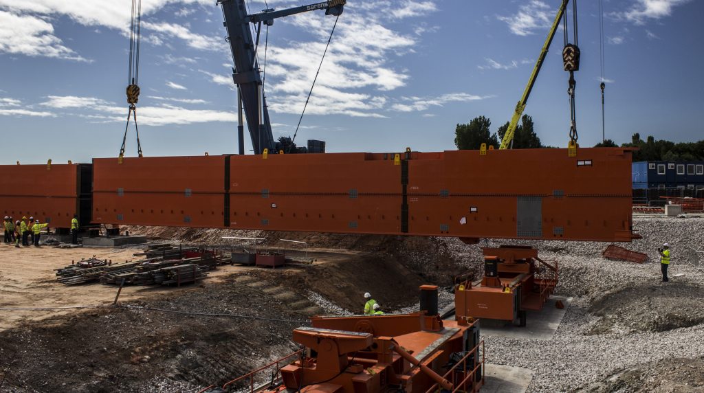 The Gallery | Bridge building machine put together at Mersey Gateway ...