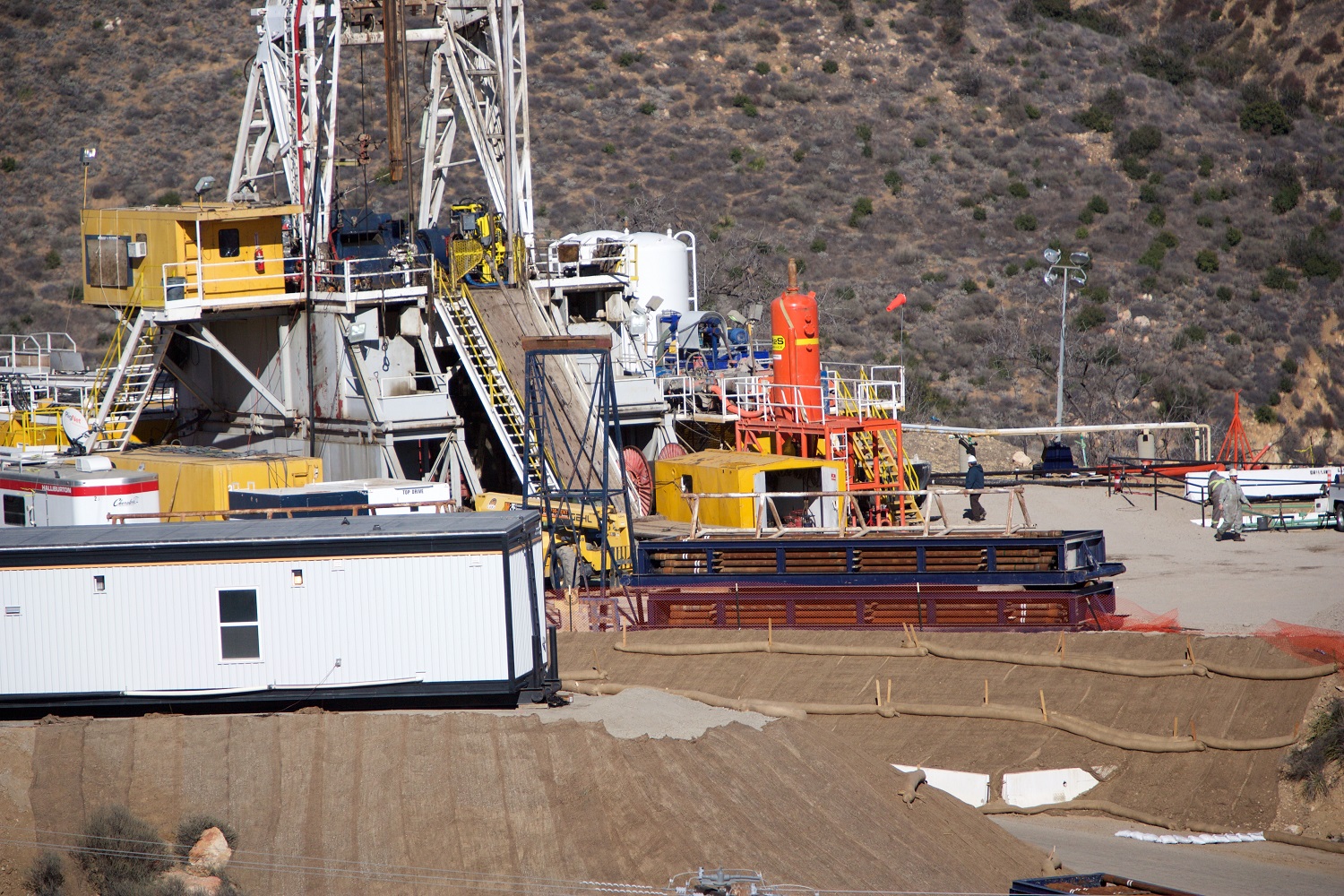 The Gallery | California engineers battle huge methane leak | New Civil ...