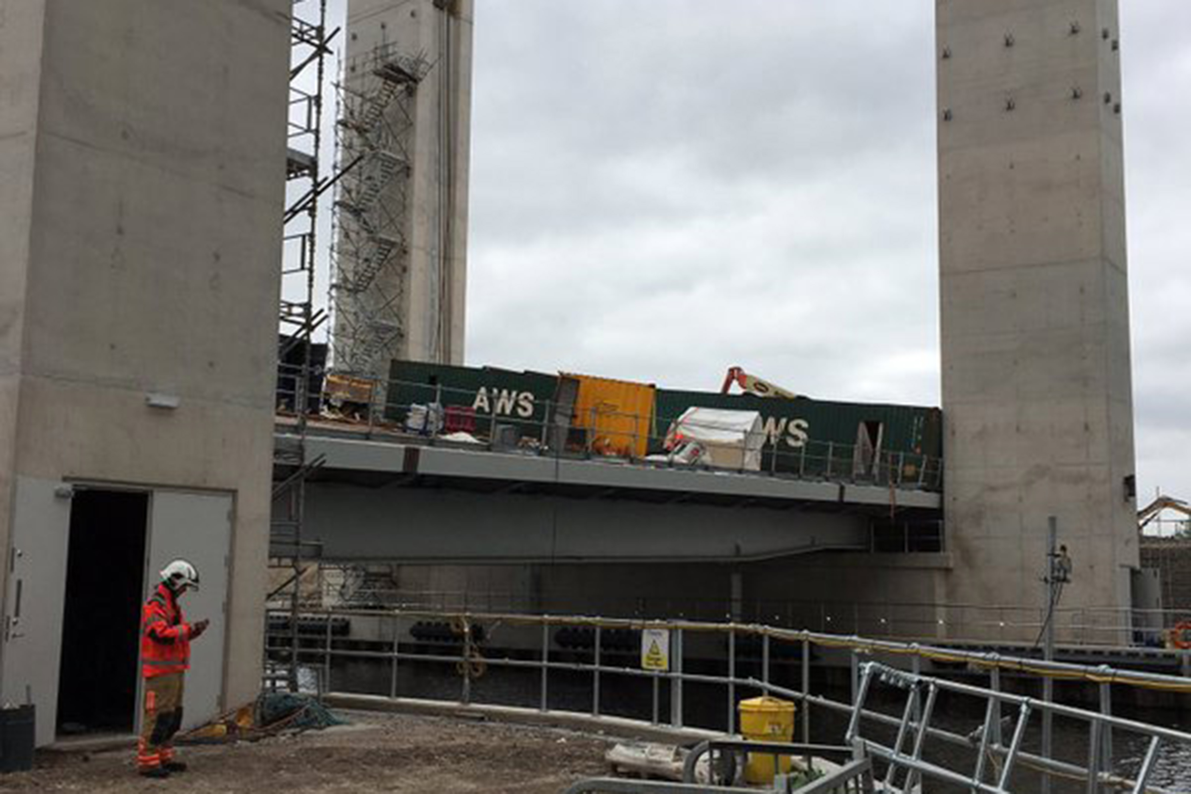 Lift bridge collapse points to systems failure | New Civil Engineer