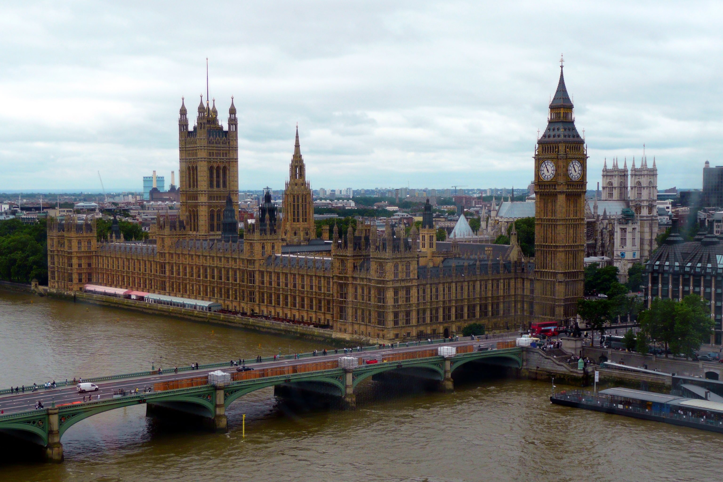 Sir Robert McAlpine scoops £3.5M Big Ben work