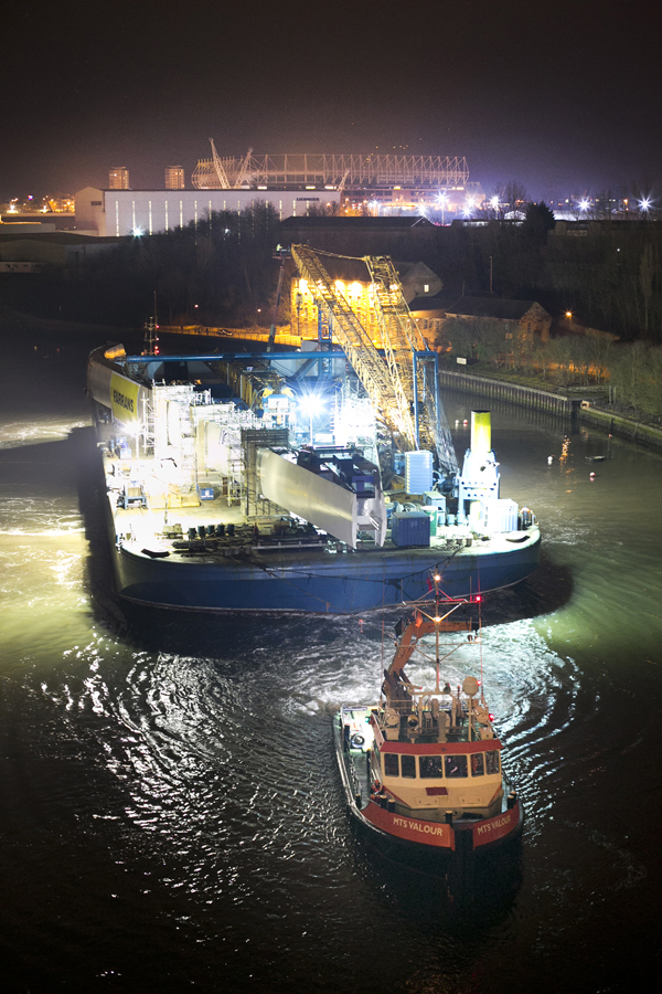 The Gallery | 100m bridge centrepiece arrives | New Civil Engineer