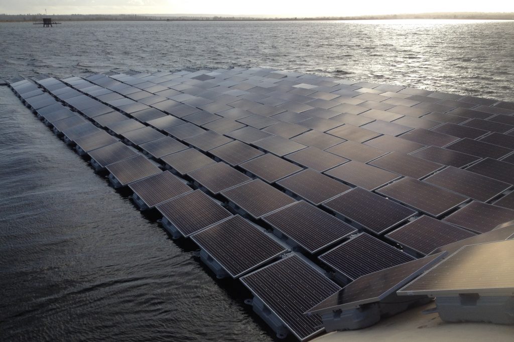 Alternative Energy | Floating solar farms | New Civil Engineer