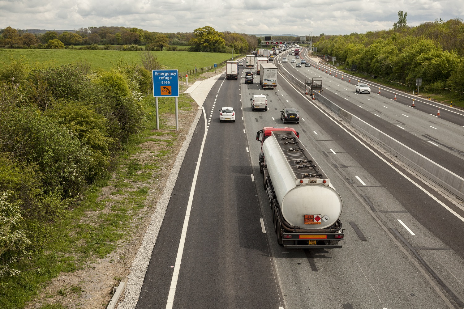 Motorists misuse M25's smart emergency areas | New Civil Engineer