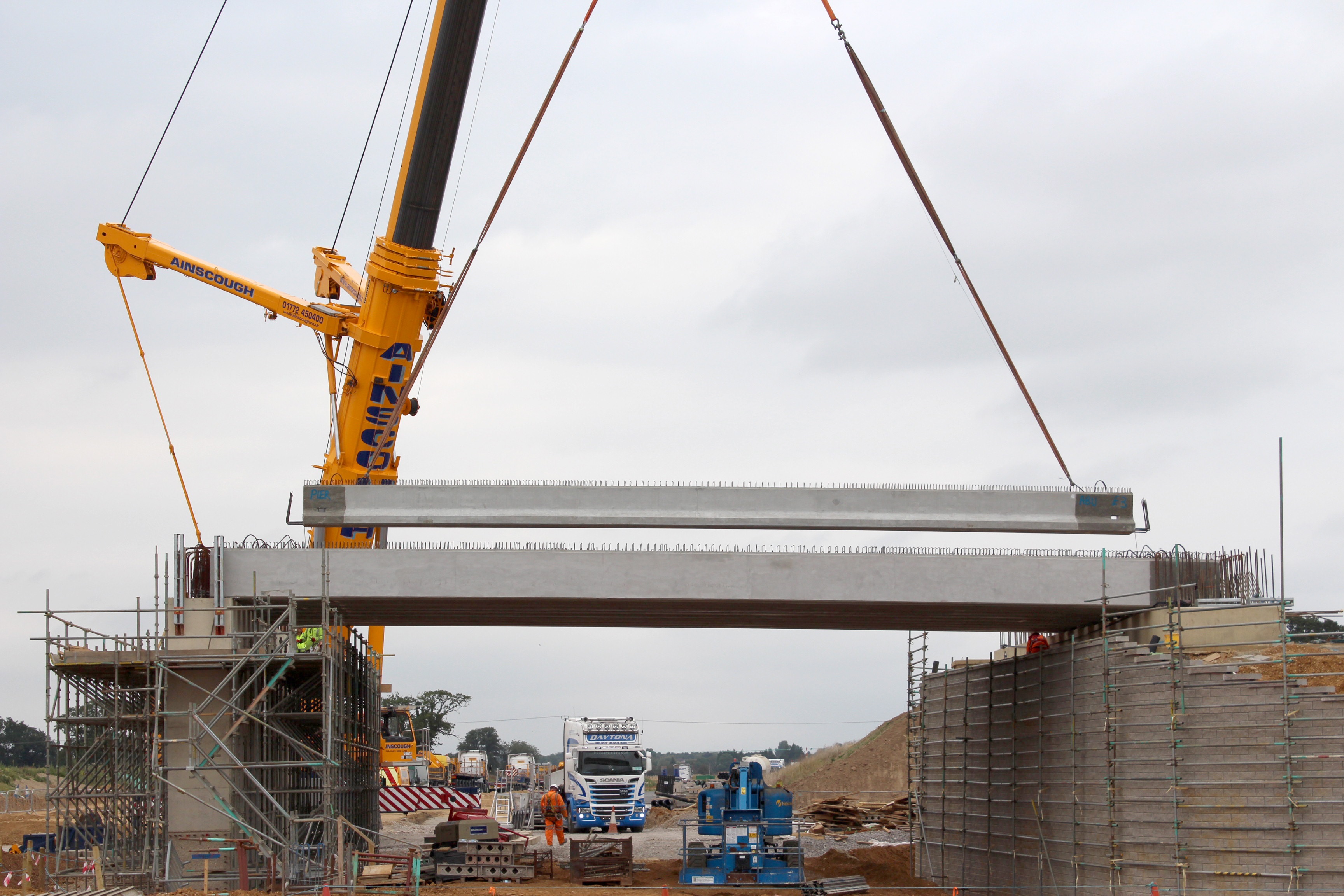 Final bridge beam lift on Norwich road completed | New Civil Engineer