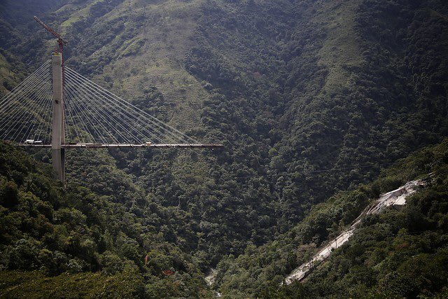 Colombia bridge collapse blamed on high loads | New Civil Engineer