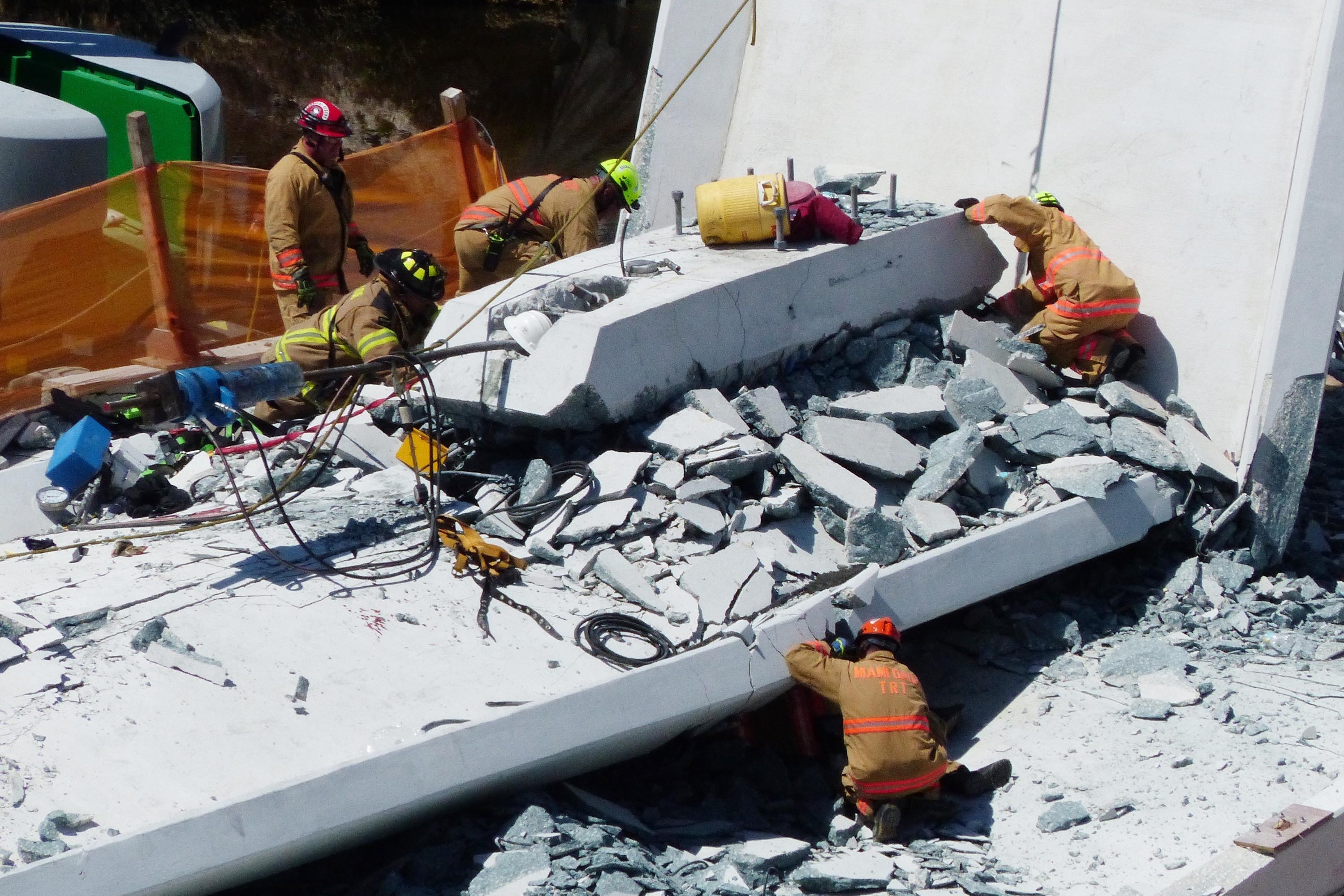 Breaking | Florida bridge bars were being tensioned when it collapsed ...