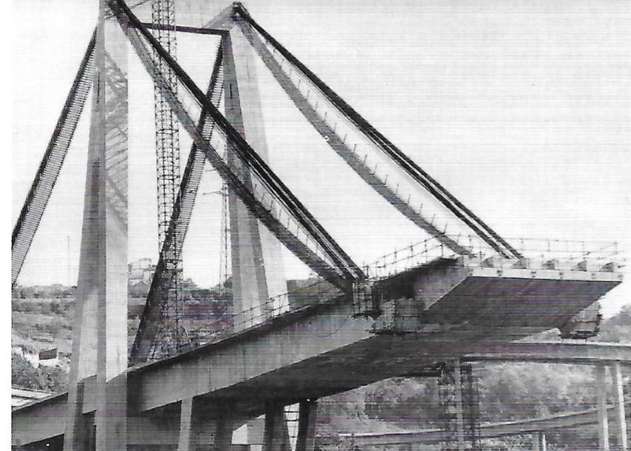 Revealed | Collapsed Italy bridge construction photos and designs | New ...