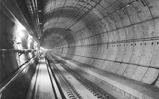 Channel Tunnel engineer honoured with medal from the Royal Academy of ...