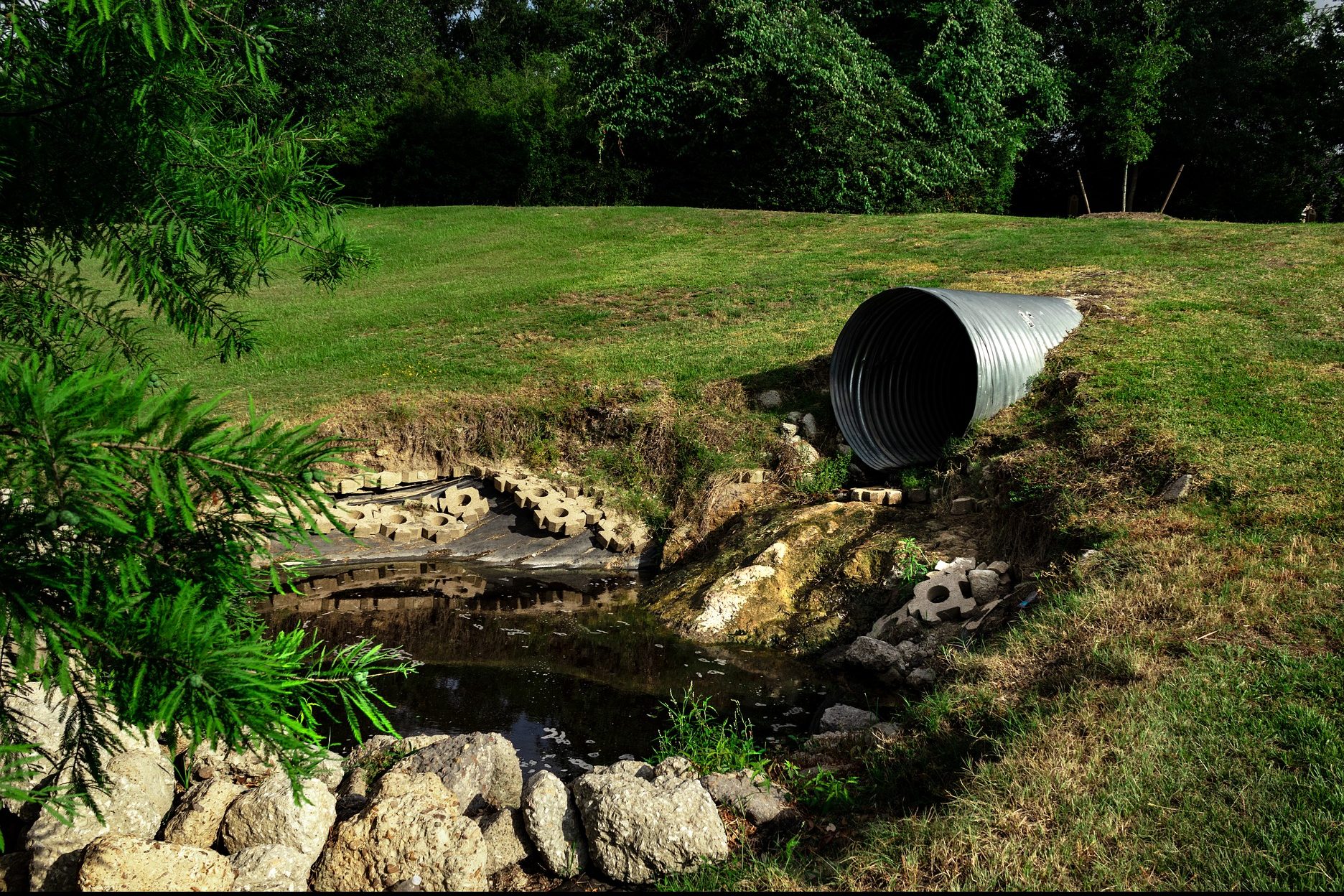 Views sought on how to tackle storm sewage discharges | New Civil Engineer