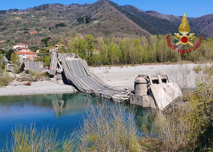 Italy bridge collapse | Photos reveal cracks in deck grew over nine ...