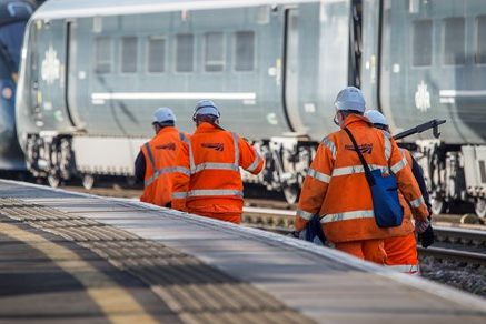 Network Rail overcomes workload fears and saves more than £385M | New ...