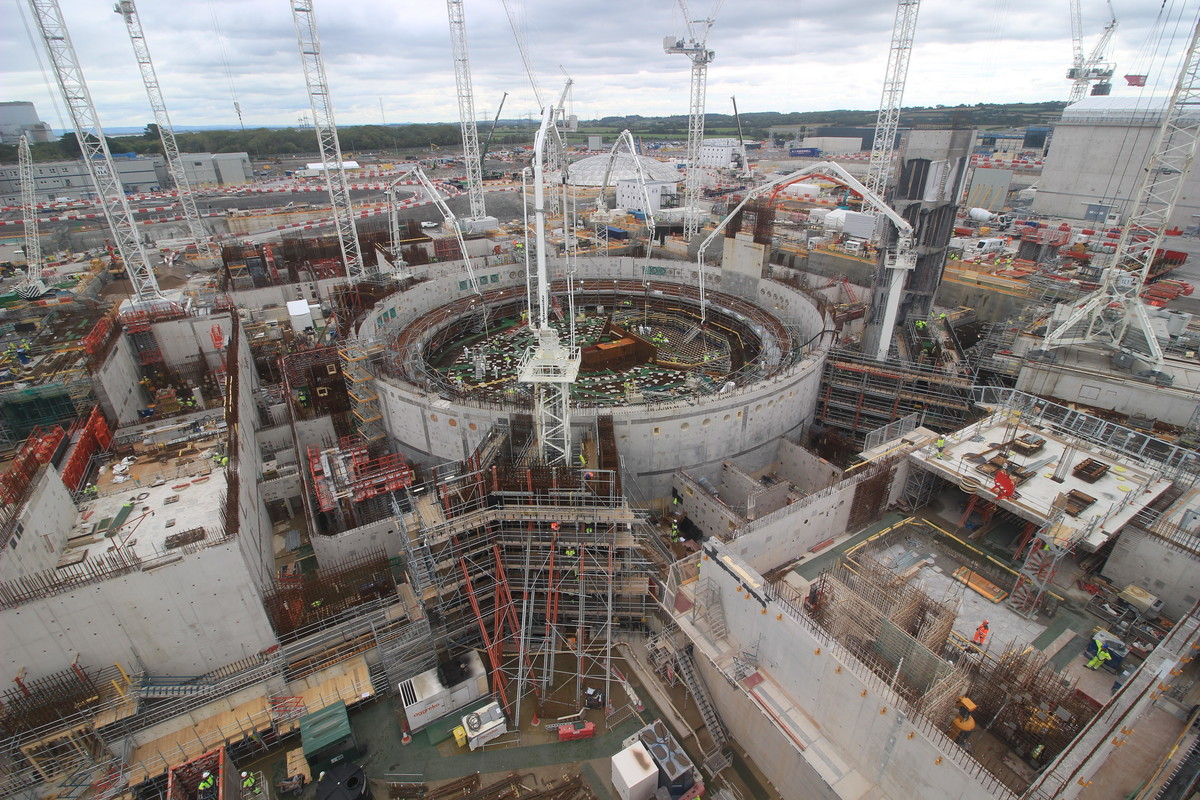 Concerns that cracks in EDF's French reactors could also plague Hinkley ...