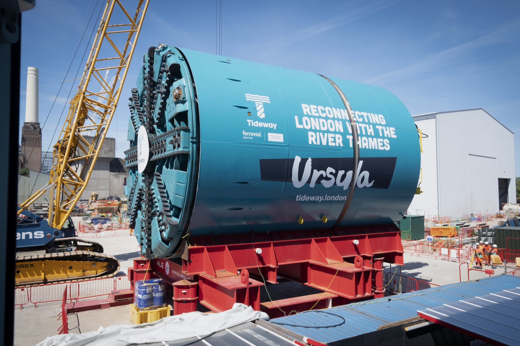 Tideway tunnelling machine passes safely beneath Tower Bridge | New ...