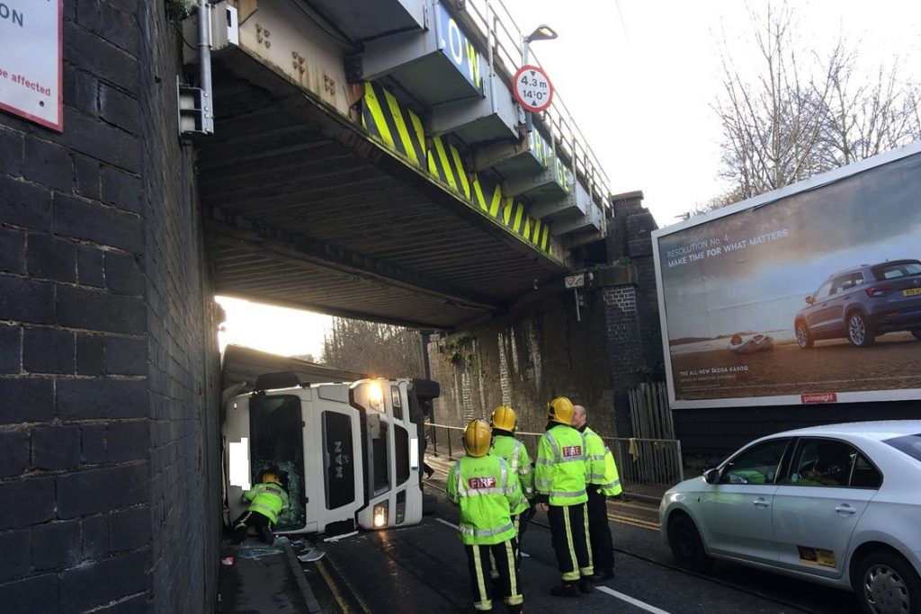 Railway bridge strikes at six-year low | New Civil Engineer