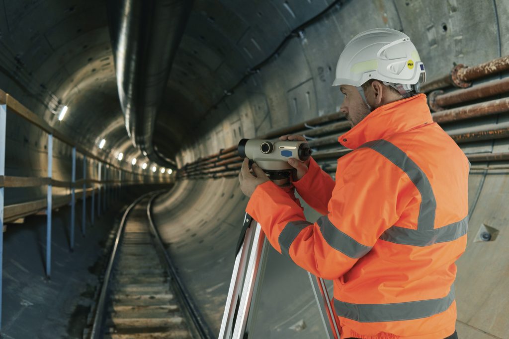 New head impact protection product mimics brain fluid | New Civil Engineer