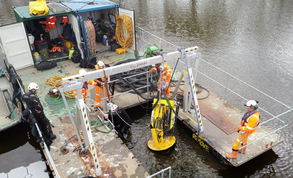 Underwater robot backed to 'revolutionise' reservoir maintenance | New ...