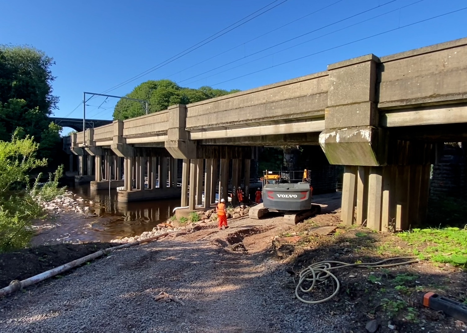 Scour risk removed on West Coast main line bridges following underwater ...