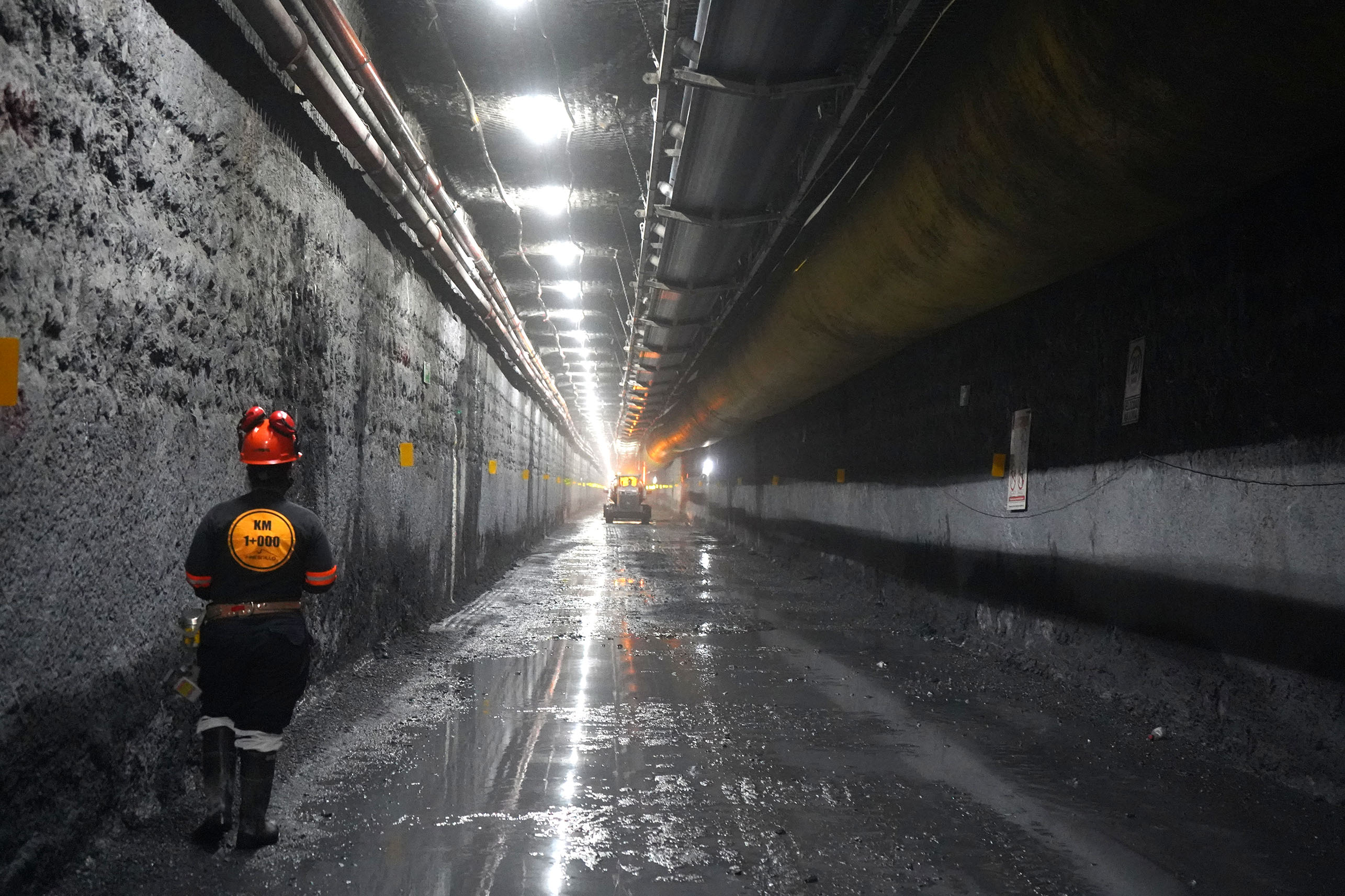 World first hard rock tunnelling machines solves Mexico mine access ...