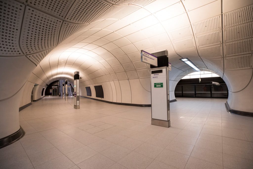 Crossrail | What’s behind the curtain at Farringdon station? | New ...