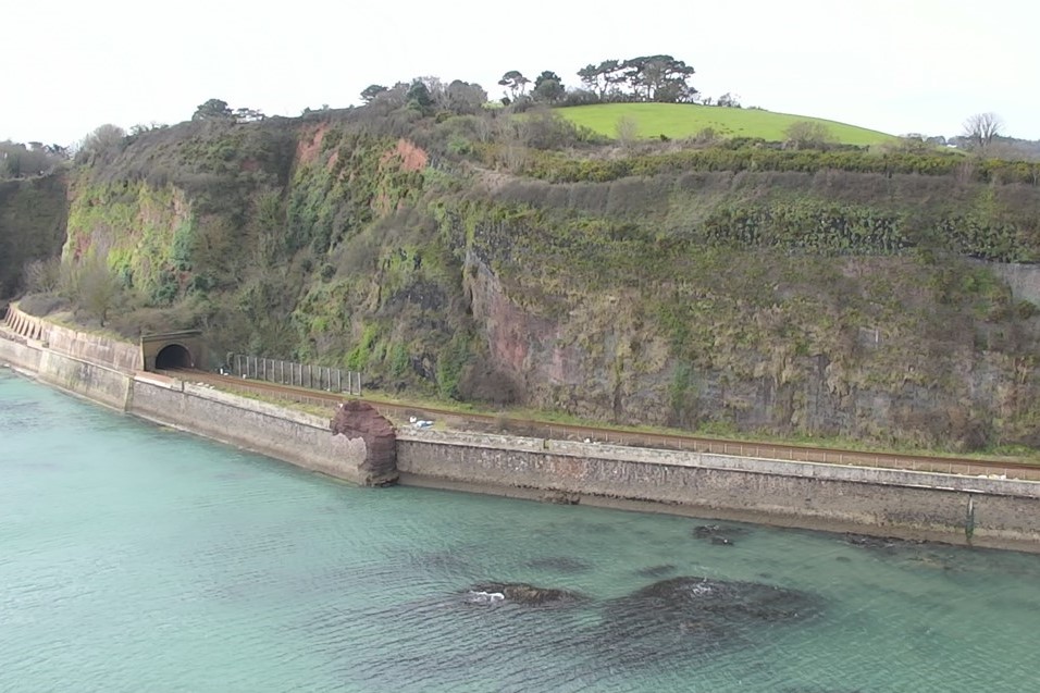 Network Rail engineers to begin unplanned overnight work for cliffside ...