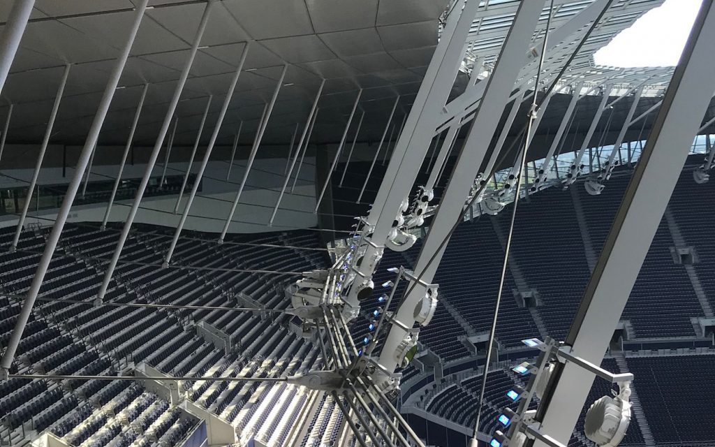 Why did the Tottenham Hotspur Stadium roof pulse during Storm Eunice ...