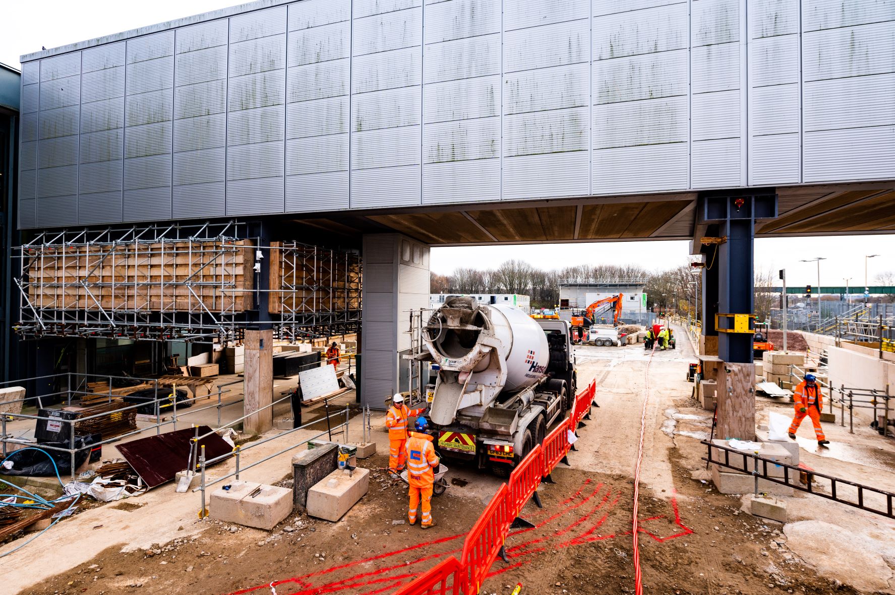 Low carbon concrete solution provided for Gatwick Airport station | New ...