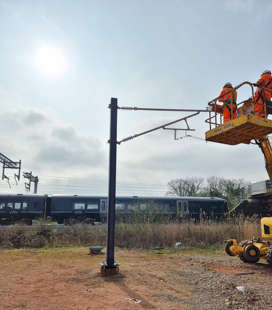 Innovative composite masts look to reduce cost and increase efficiency ...