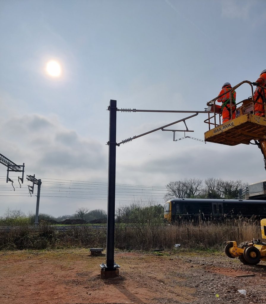 Innovative composite masts look to reduce cost and increase efficiency ...